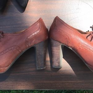 Clarks | Shoes | Vintage Style Leather Clarks Platform Heels | Poshmark